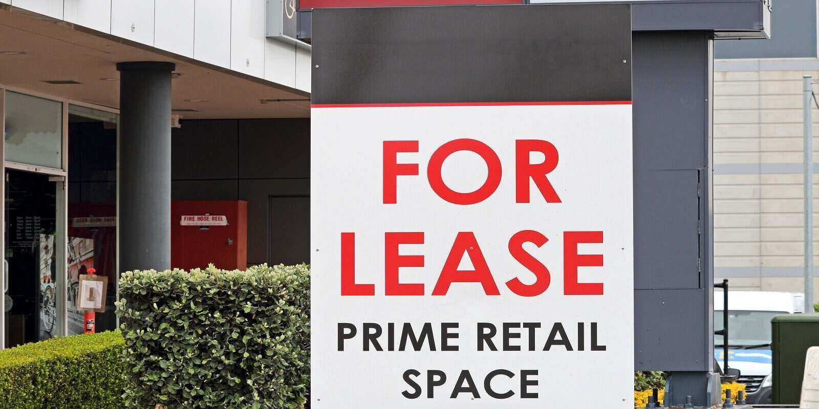 The Benefits Of Commercial Sign Printing - Professional Graphics Inc.